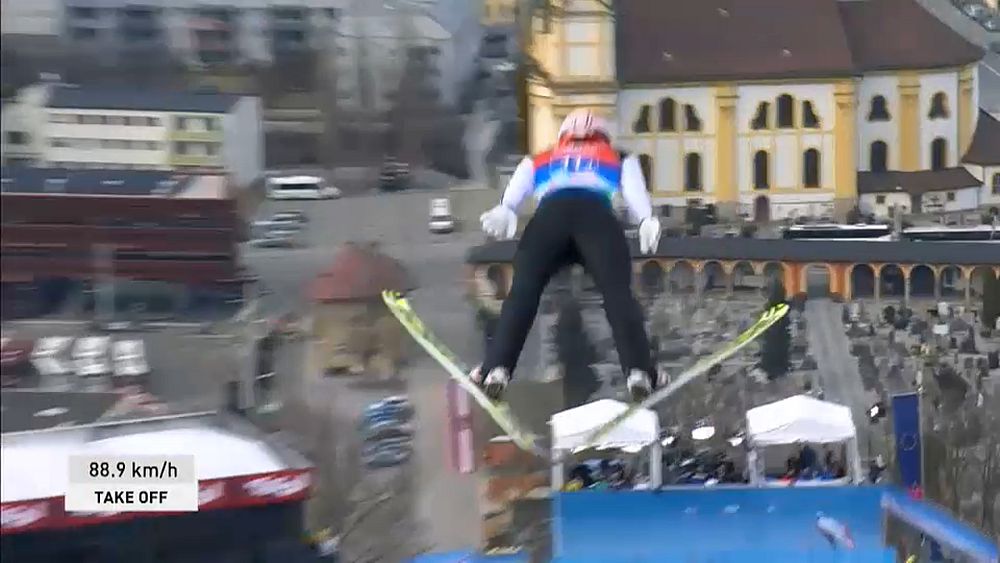Deutsche Skispringer gewinnen WM-Gold im Mannschaftsspringen | Euronews