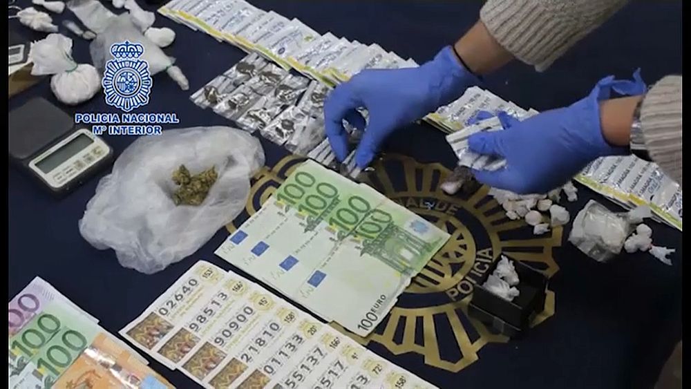 Desmantelada Rede Ibérica De Tráfico De Pessoas E De Droga Euronews