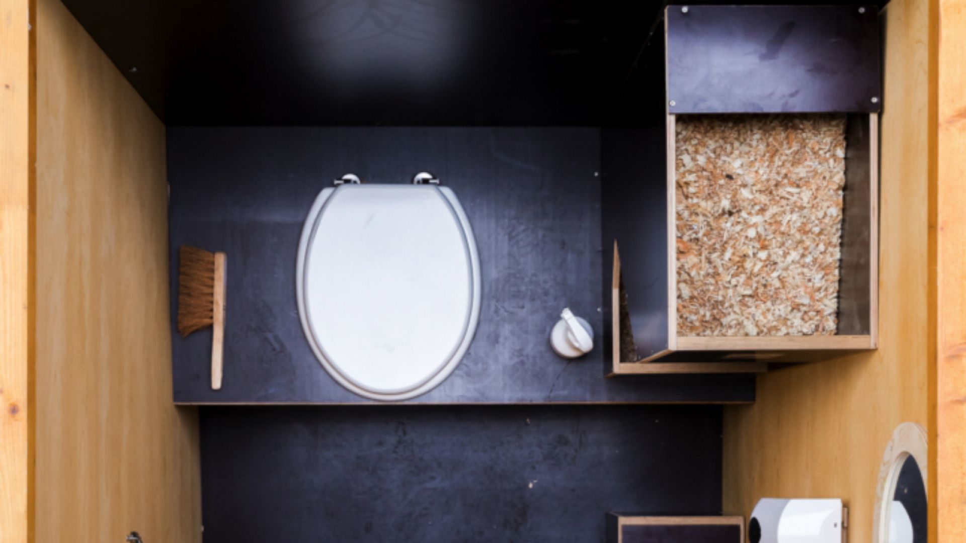 'Portaloo two' suing for poo as eco-toilet makers in court over faecal ...