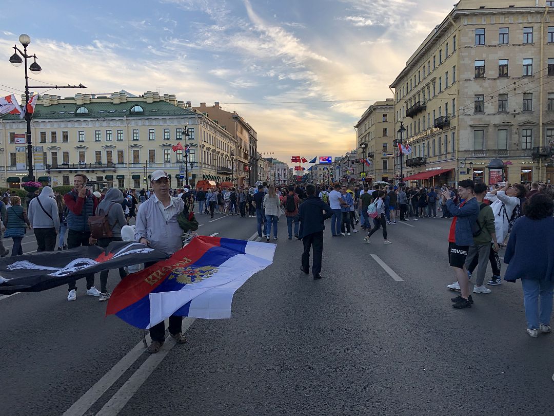 Ruslar St. Petersburg’un 'beyaz geceleri'nde ne yapıyor? | Euronews