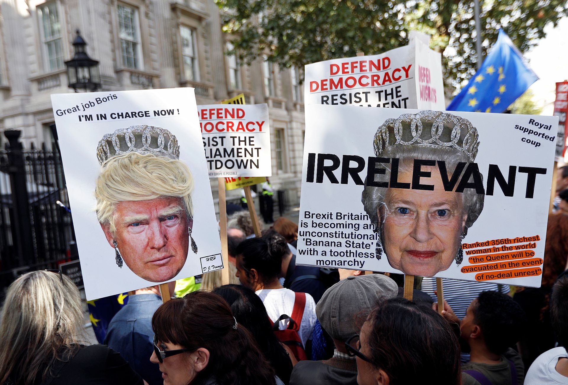 In pictures: The best placards from UK parliament shutdown protest ...