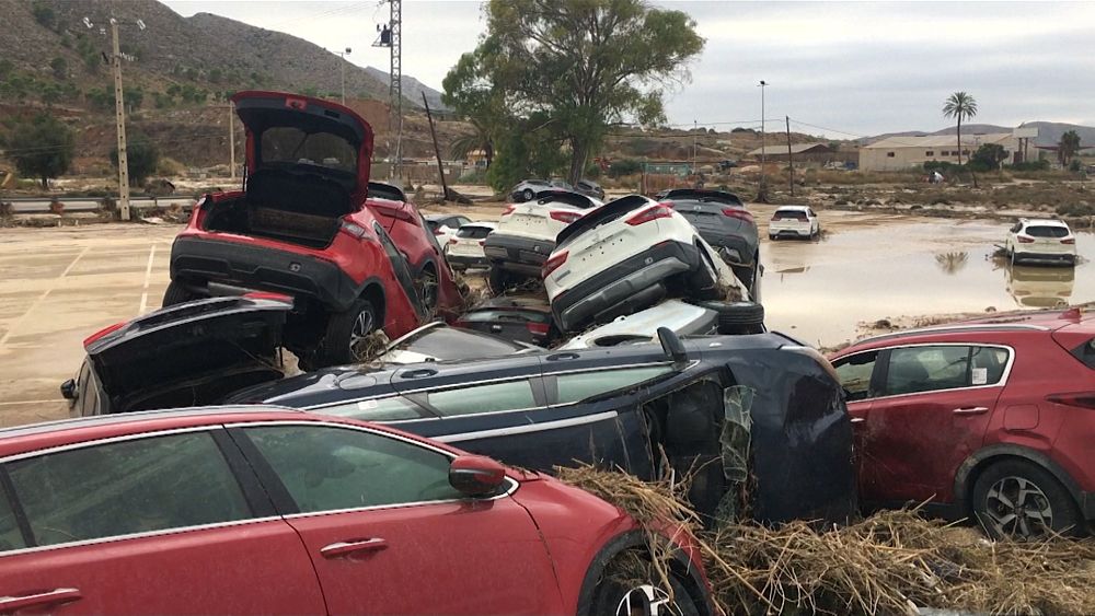 VIDEO : Spain counts the cost of deadly floods in Alicante and Murcia ...