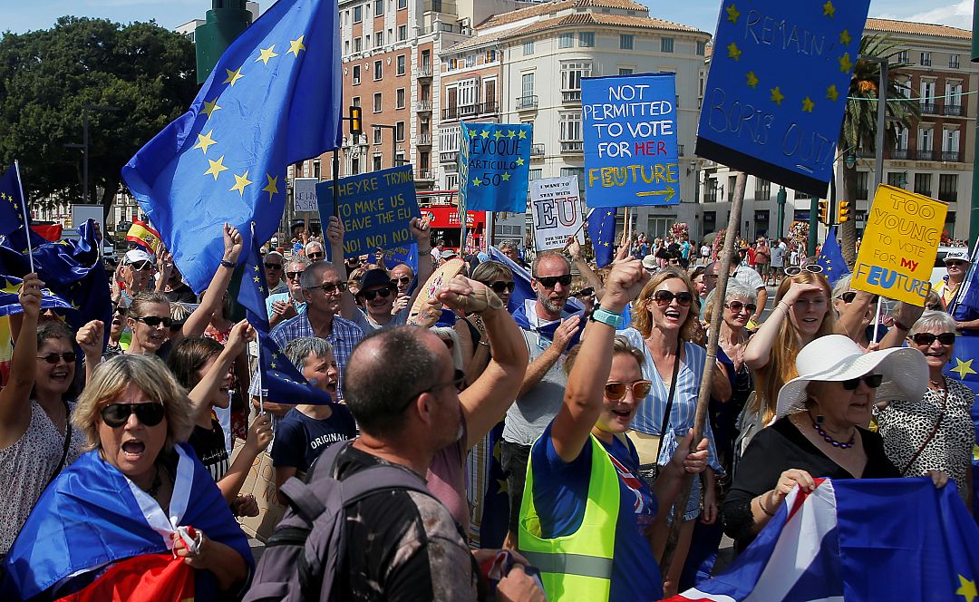 'The UK has forgotten us': Britons hold anti-Brexit protest in Malaga ...