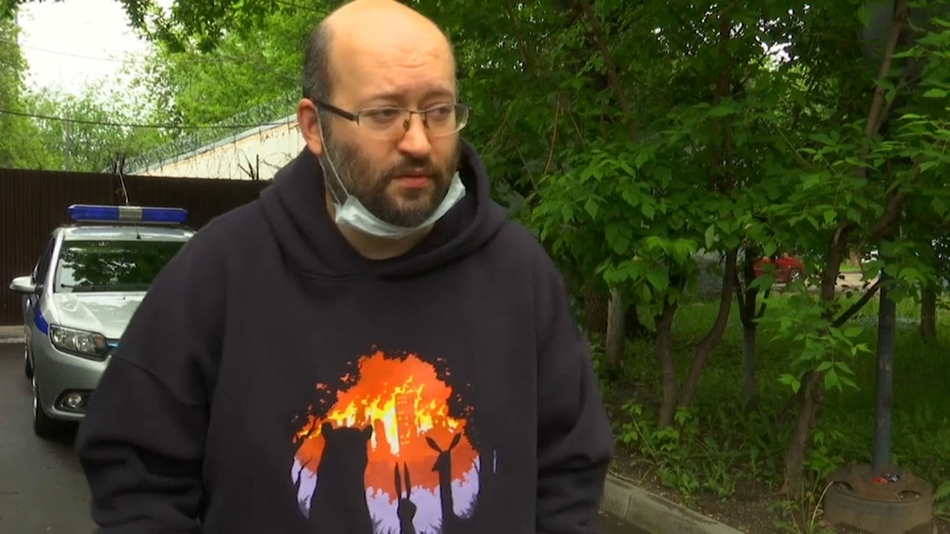 Russian journalist Ilya Azar released early from jail after one-man ...