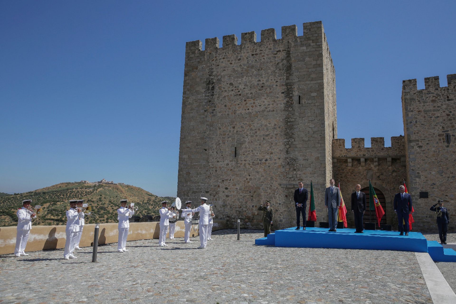 Spain and Portugal urge caution as border reopens amid new COVID-19 ...