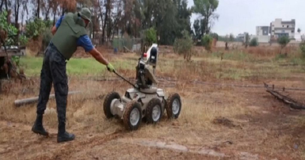 Libya Uses a Bomb Disposal Robot to Clear Minefields | Africanews