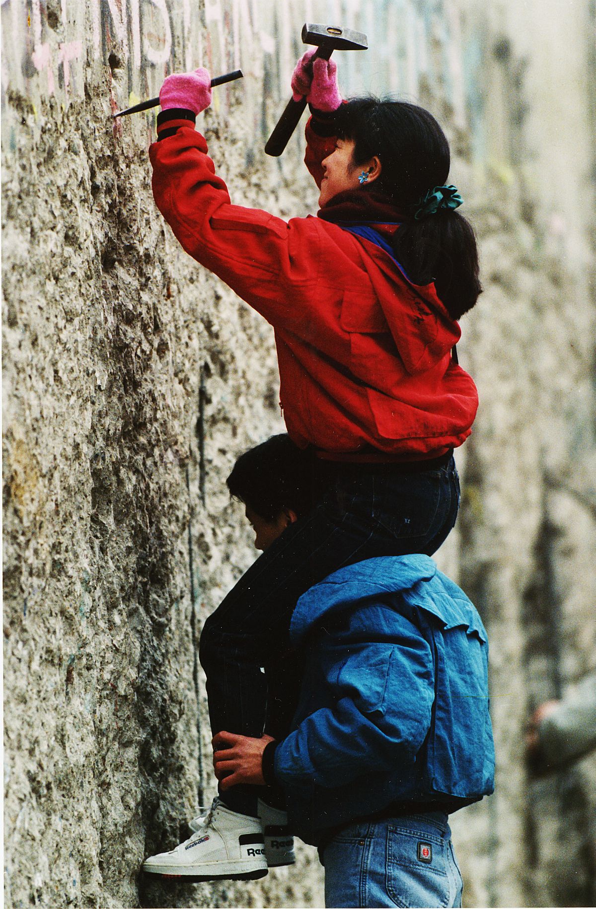 German Reunification: archive pictures show Unity Day as it happened 30 ...