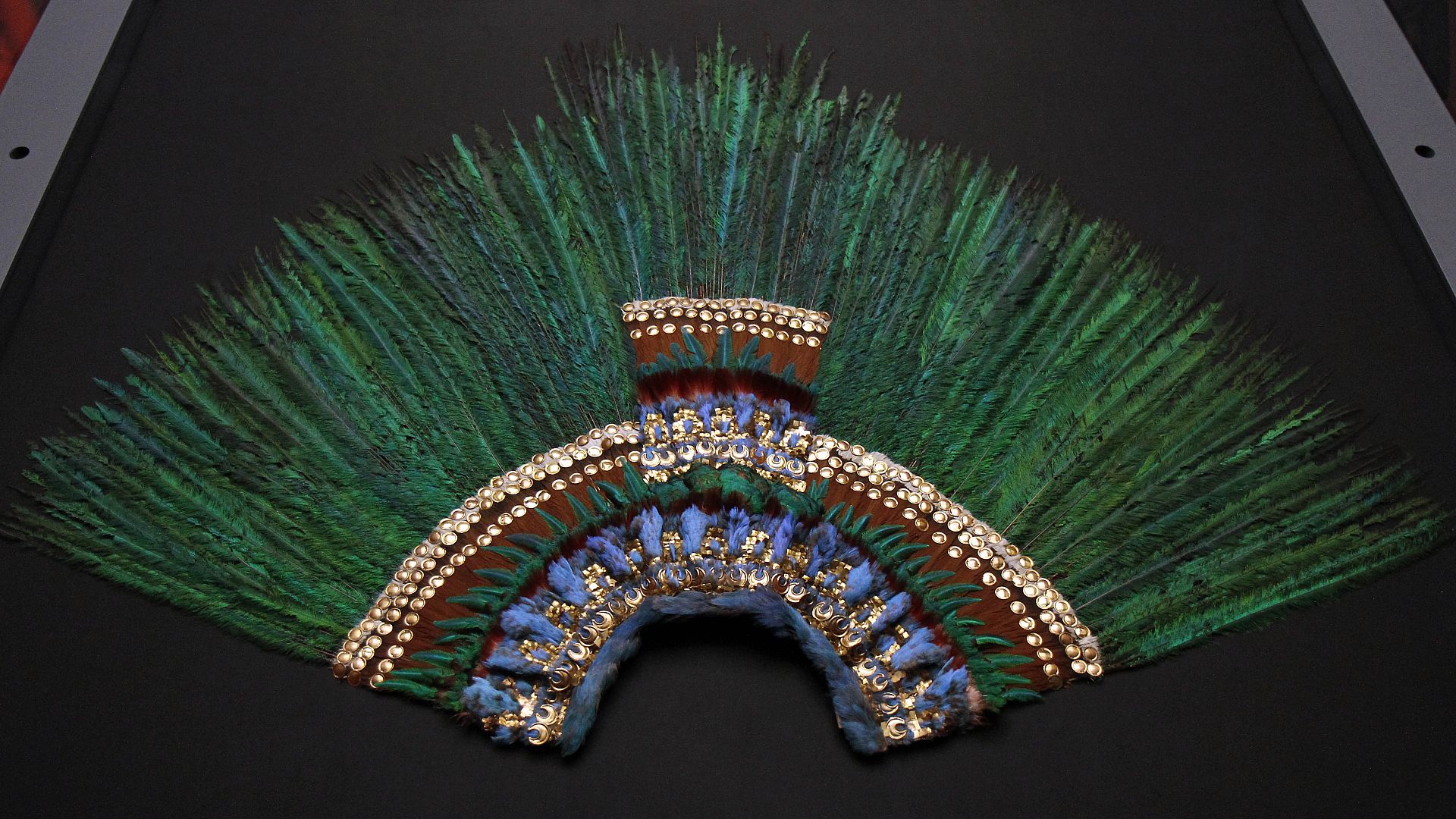 Recuperar el penacho de Moctezuma de un museo de Viena: la "misión ...