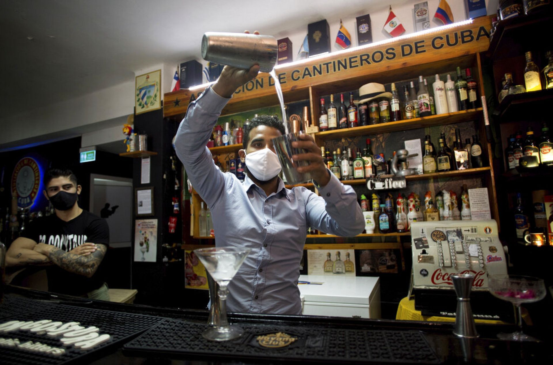 You won't be-leaf it! These Cuban bartenders have been making cocktails ...
