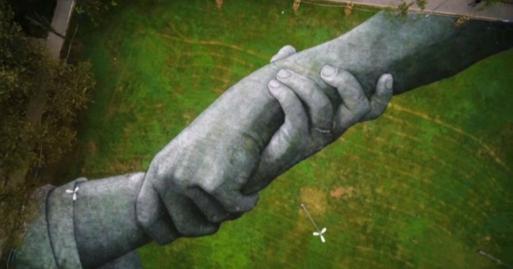 'Largest human chain in the world': Art installation by Saype | Africanews