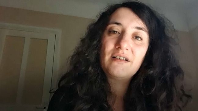 Catherine Bertrand, rescapée de l'attentat du Bataclan, se confie cinq ans après | Euronews