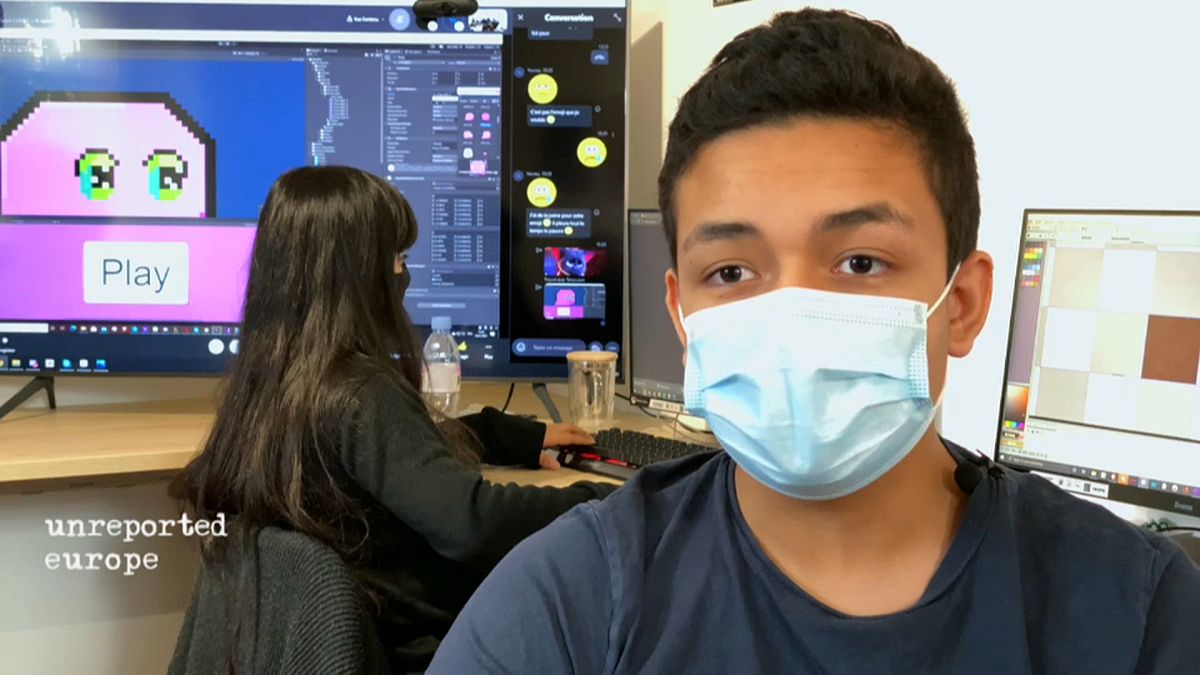 Is the pandemic fuelling cyber-addiction in young people? | Euronews
