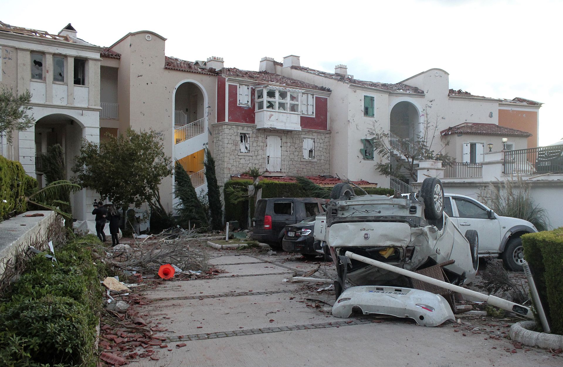 Turkey tornado causes injuries and topples crane on country's Aegean ...