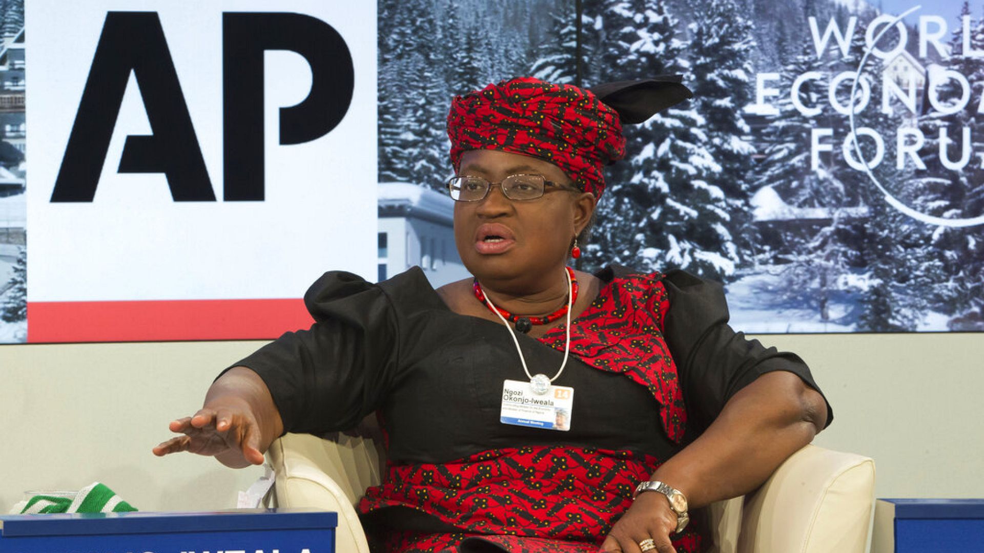 La economista Ngozi Okonjo-Iweala se convierte en la primera directora ...