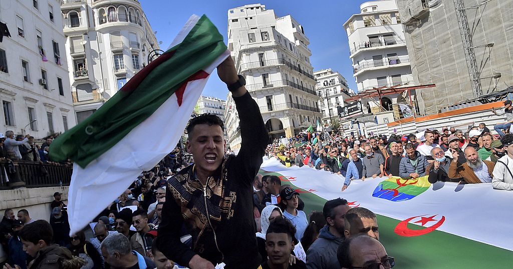 Algerians protest against government in new Hirak demonstration ...