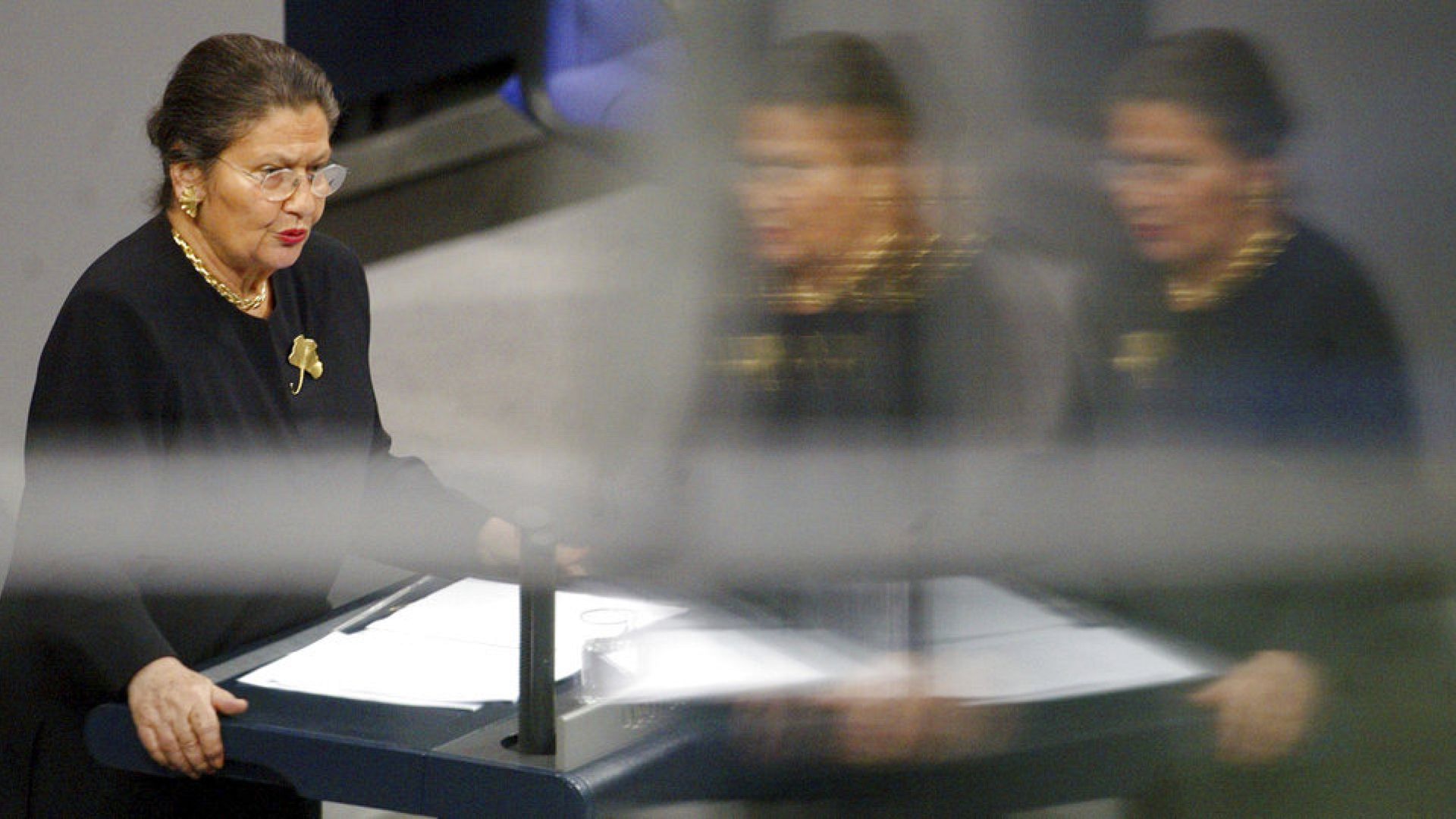 New Paris exhibit reveals details on French icon Simone Veil's life ...