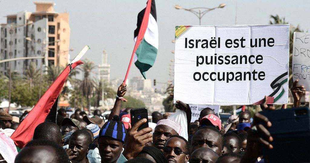 Protesters in Dakar express solidarity with Palestinians | Africanews