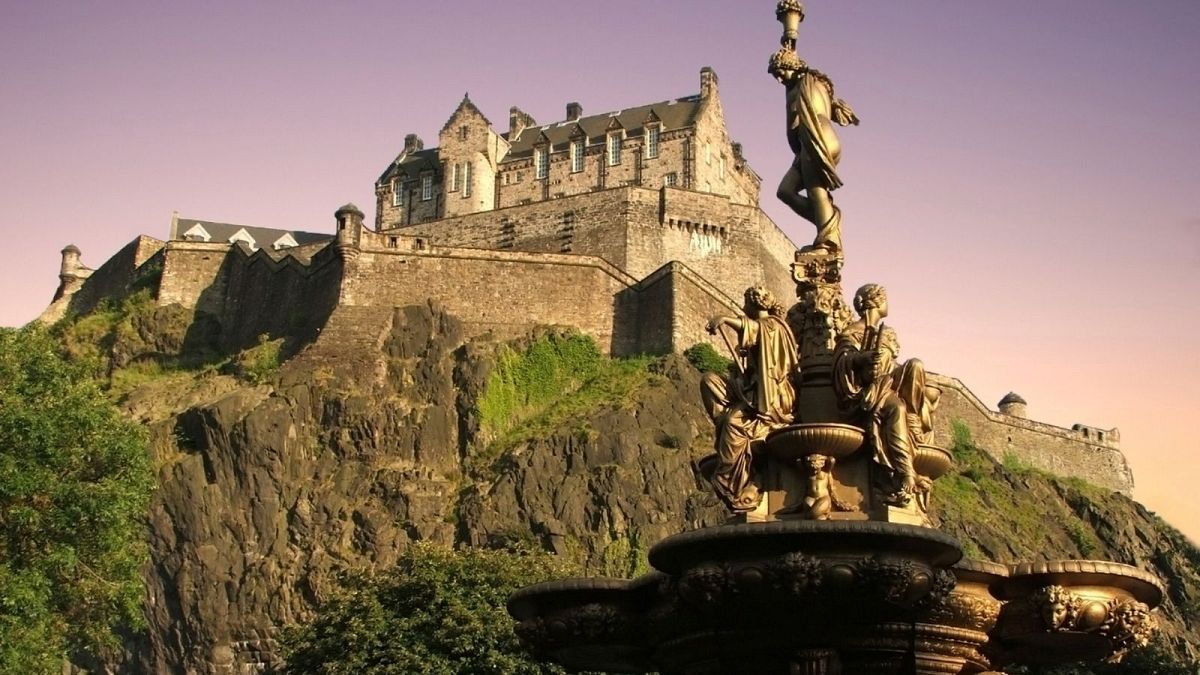 14 castles in Europe that are straight out of a fairy tale | Euronews