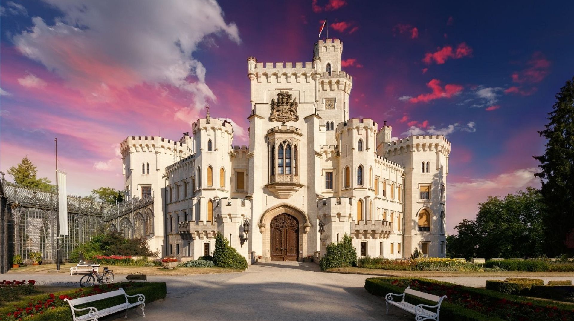 14 castles in Europe that are straight out of a fairy tale | Euronews