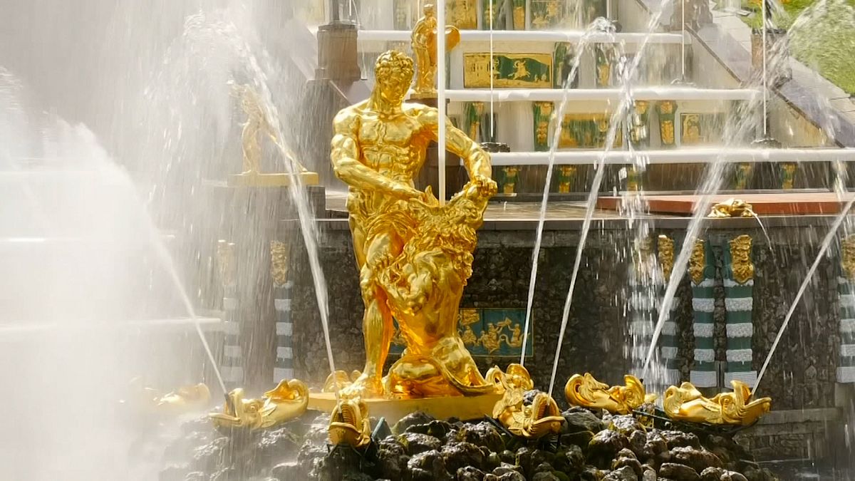 Peterhof Palace celebrates 300 years of its spectacular fountains ...