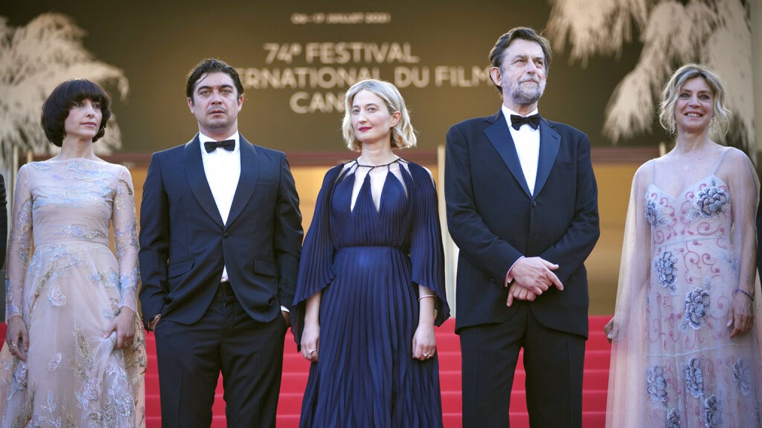 Stehende Ovationen in Cannes: Nanni Moretti zeigt "Tre Piani" | Euronews