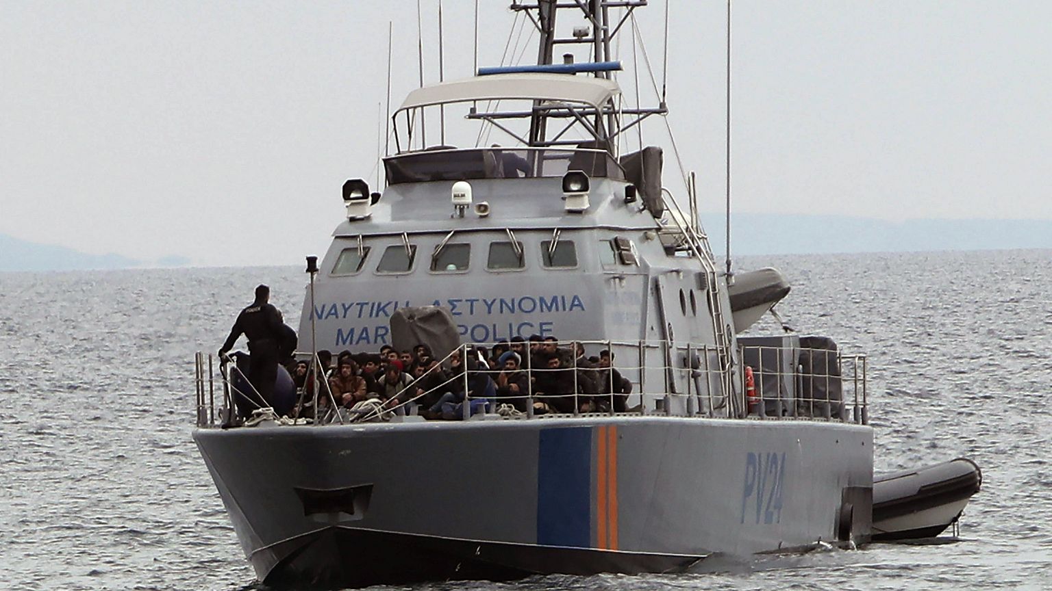 Κύπρος: Αφίχθησαν δύο βάρκες με 45 μετανάστες - Δύο συλλήψεις για ...