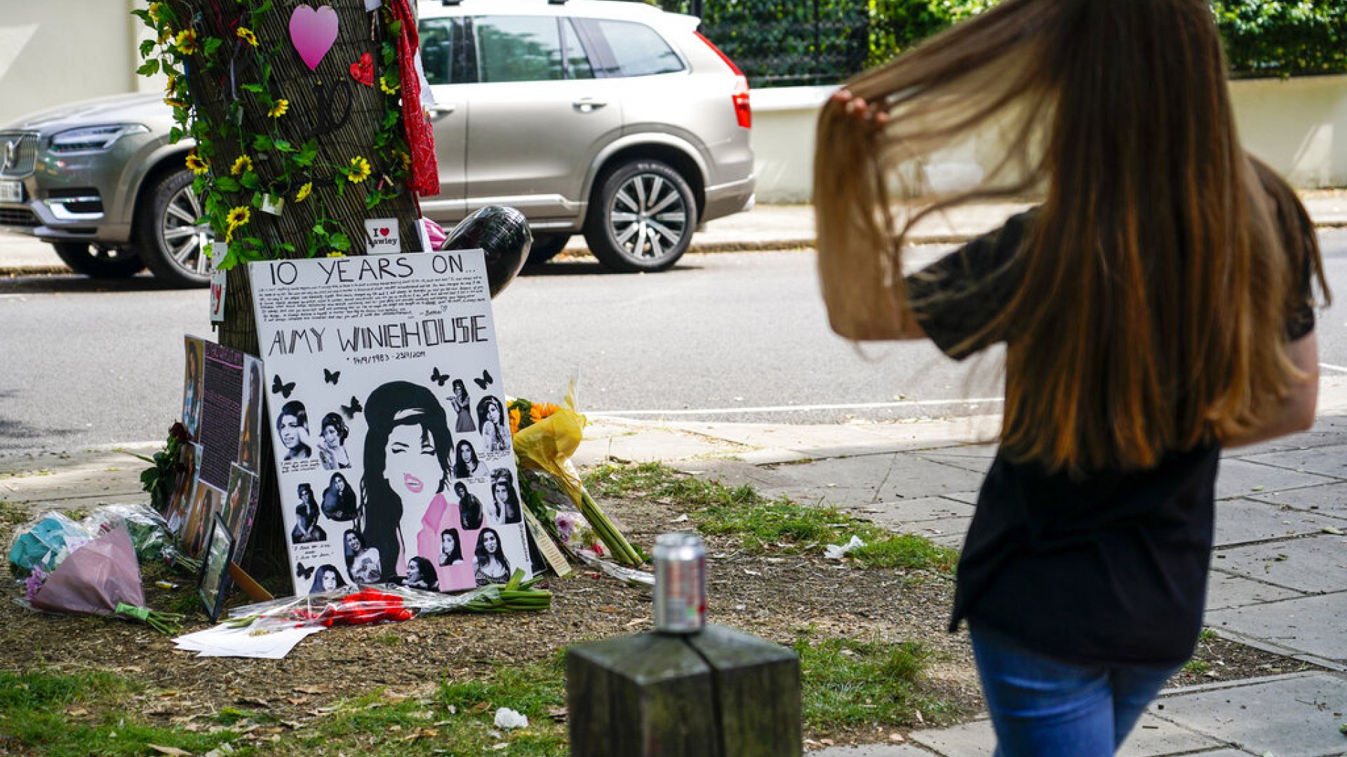 In den Herzen lebt sie weiter: Amy Winehouse ist 10 Jahre tot | Euronews