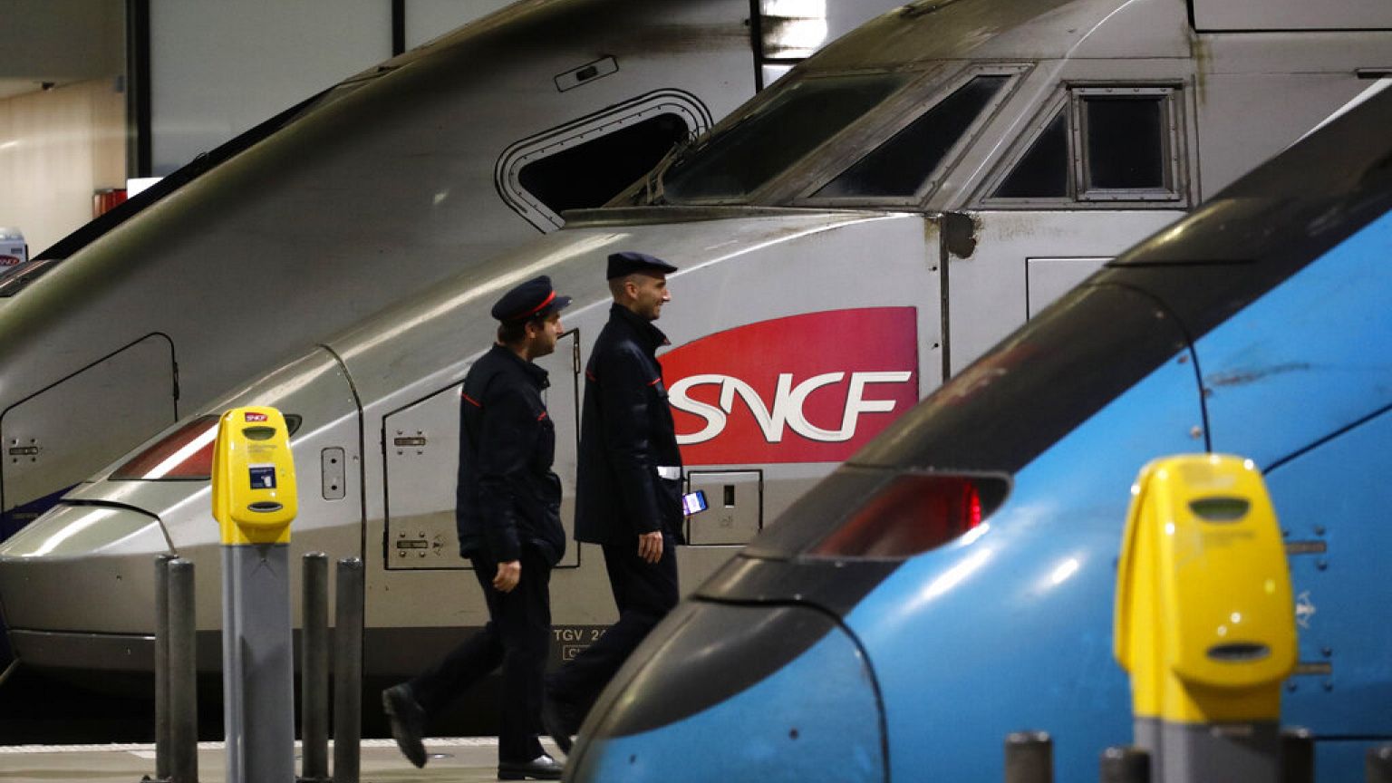 SNCF holds talks with drivers to keep trains on track during Olympic ...