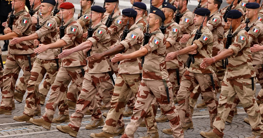 Equatorial Guinea: Six French soldiers held at Bata airport | Africanews