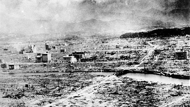 Hiroşima'ya atom bombası atılmasının yıl dönümü: 77 yıl önce neler ...