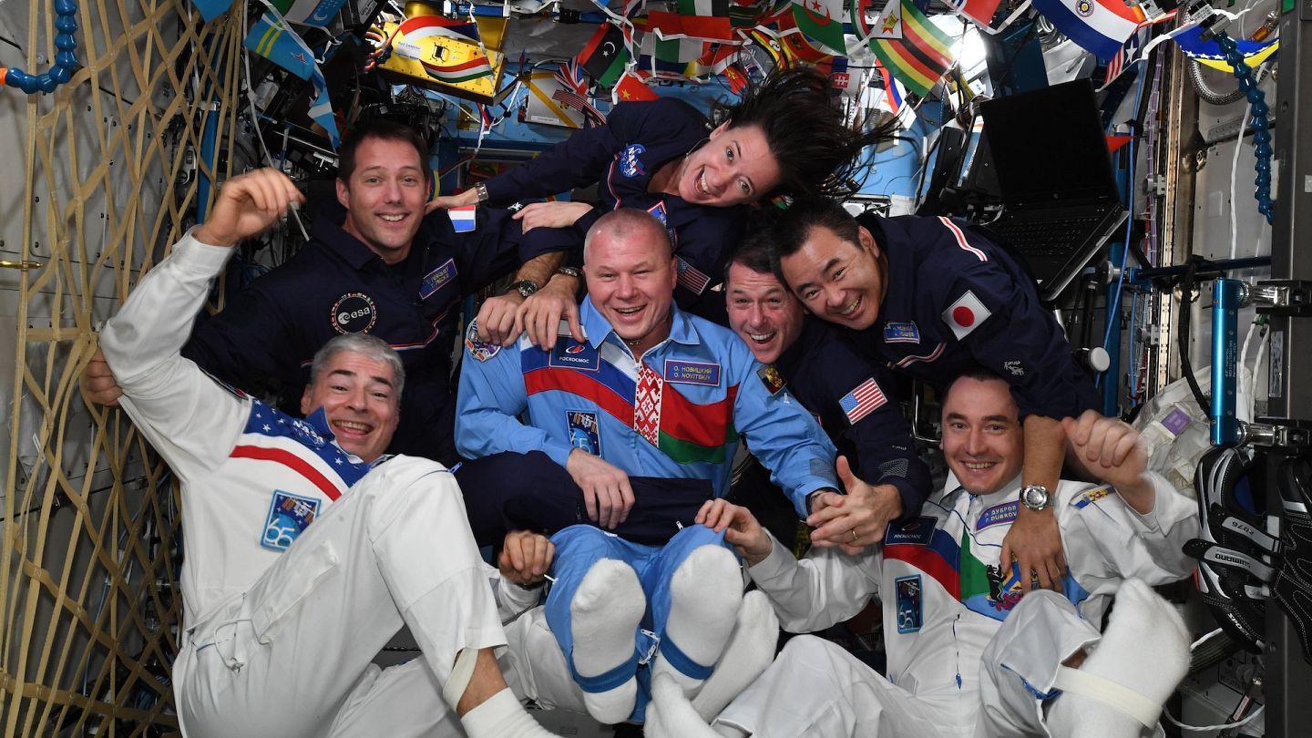 Astronaut Teams