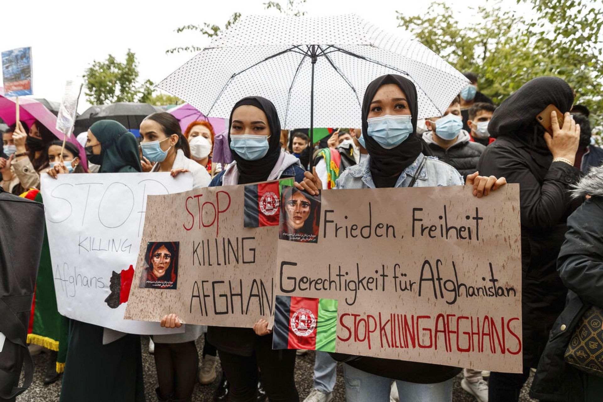 Wie Afghanen in Deutschland die Krise in ihrer Heimat erleben | Euronews