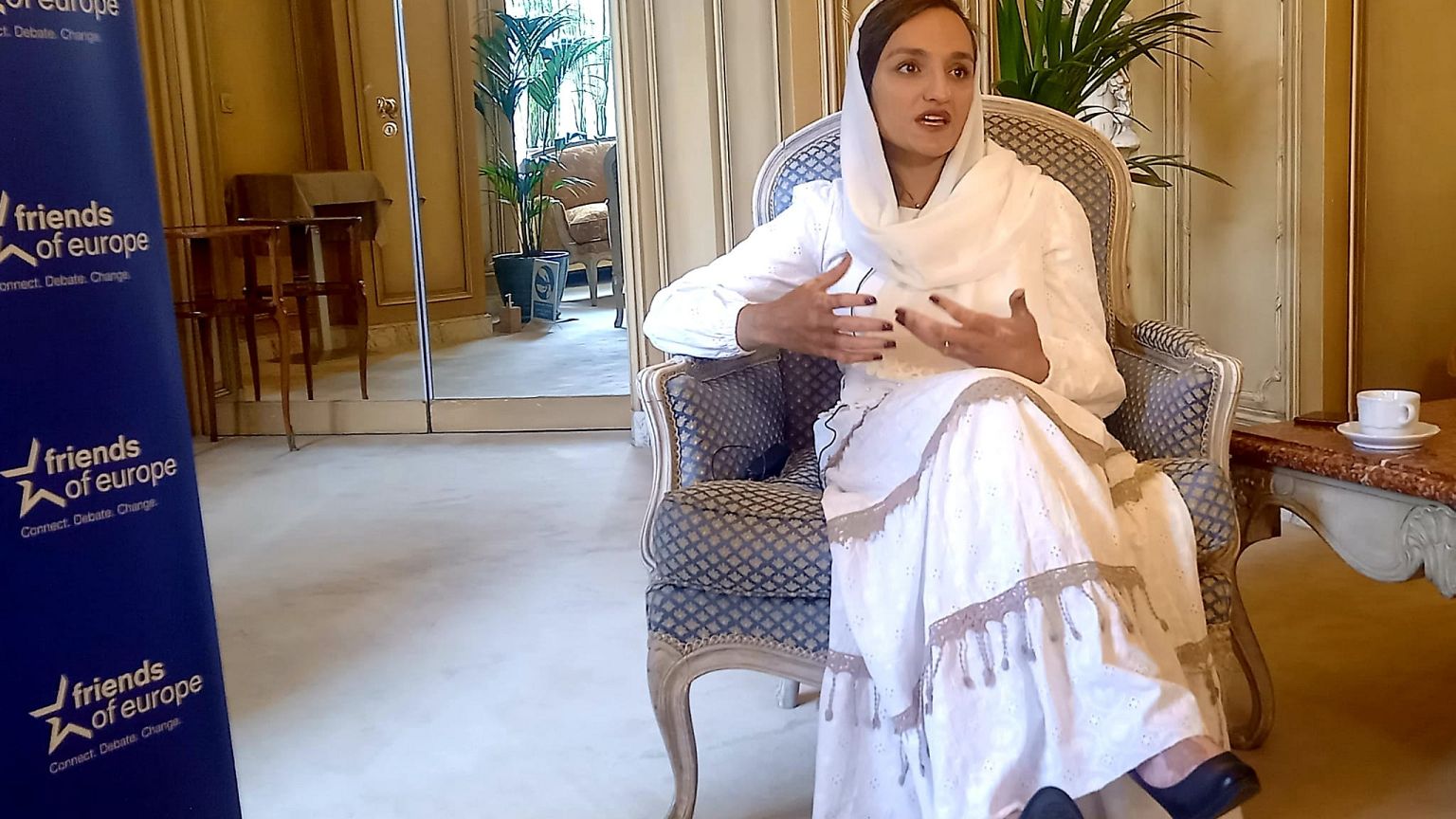 "Arrêtez de parler avec le gouvernement taliban", lance l’ancienne ...