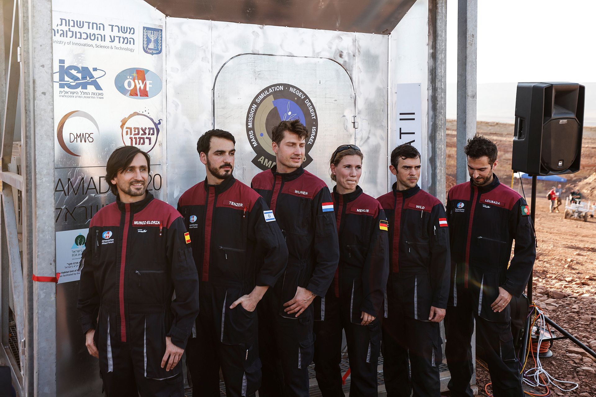 These photos show life on Mars training camp in the Israeli desert ...