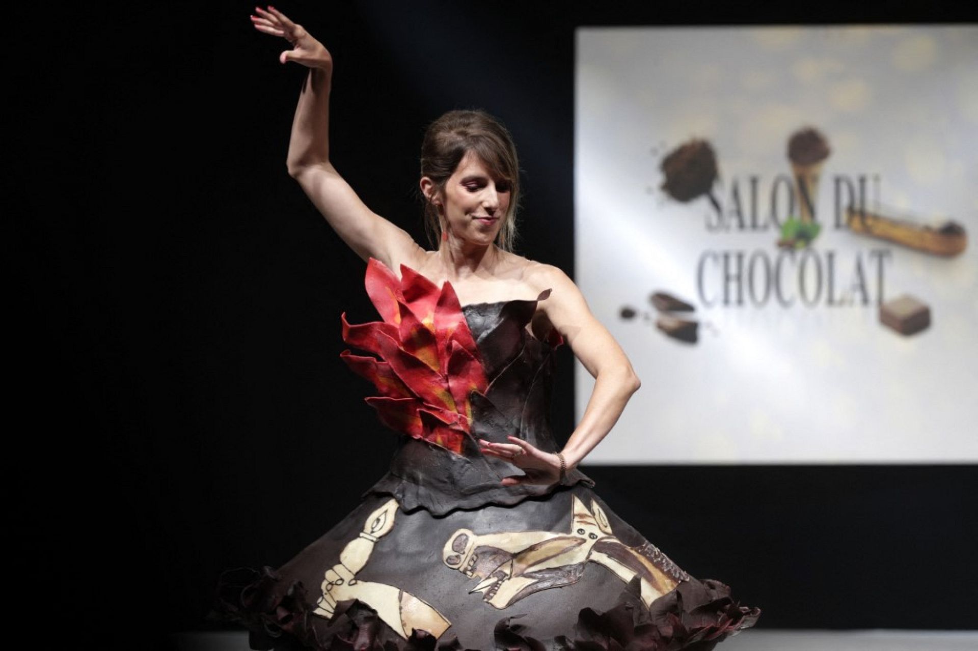 Paris Chocolate Fair gets dressed up with a fashion cake-over | Euronews