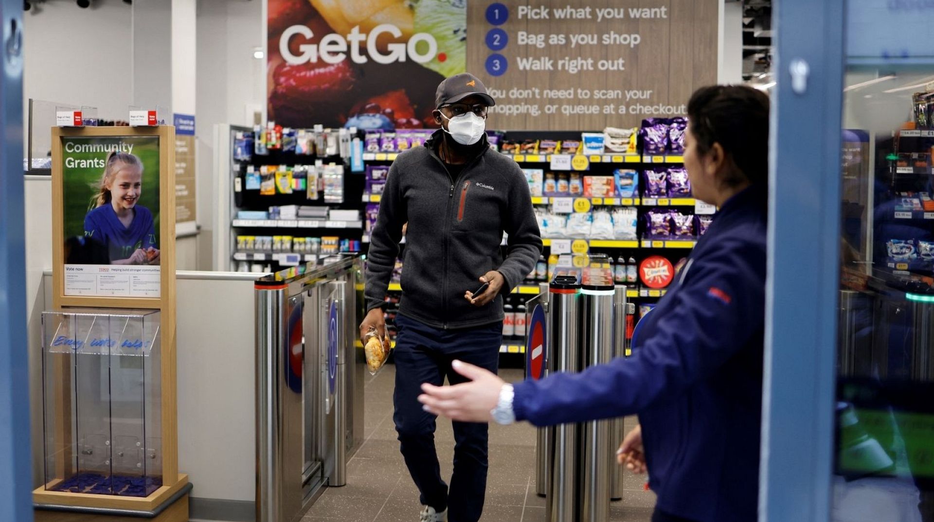 No scanning, no cashiers, no cards: We went grocery shopping at London ...