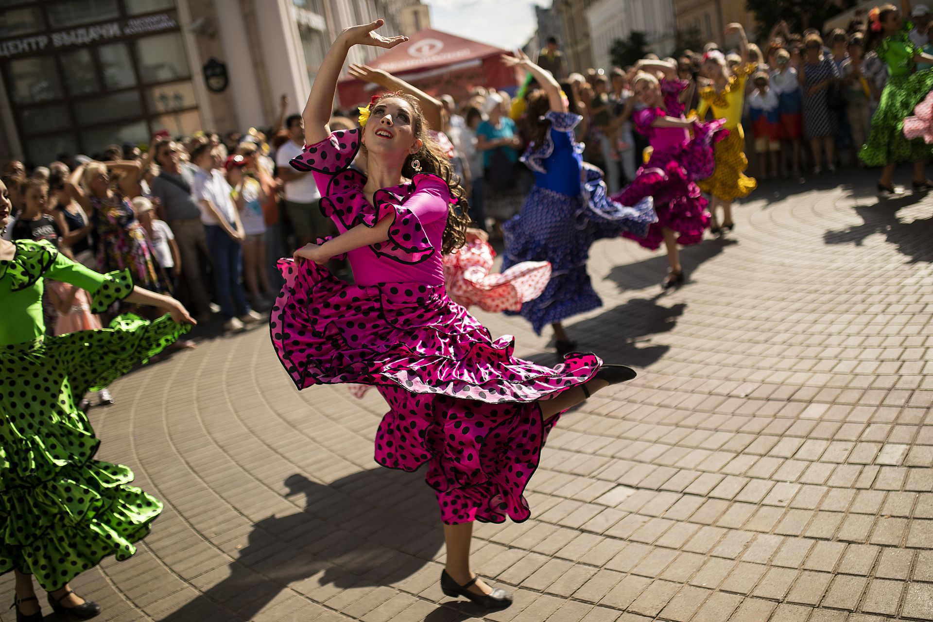 Dancers come to life as Flamenco Day reminds Spain of its traditions ...