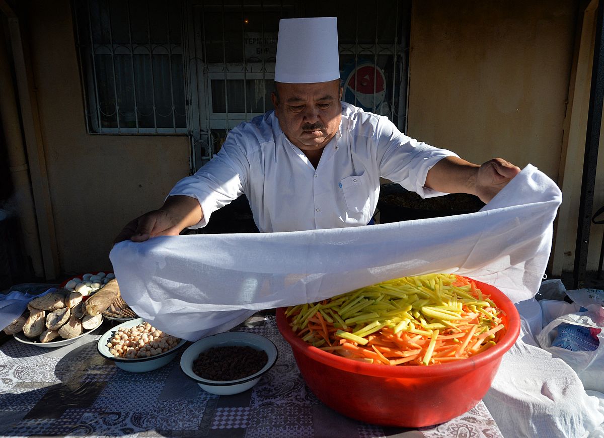 Extreme weather is threatening Uzbekistan's greatest traditional dish ...