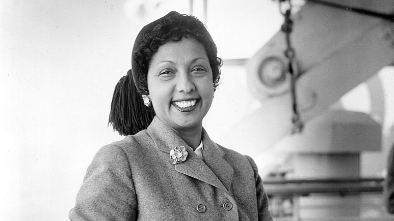 Josephine Baker: US dancer and WWII spy honoured at France's Pantheon ...