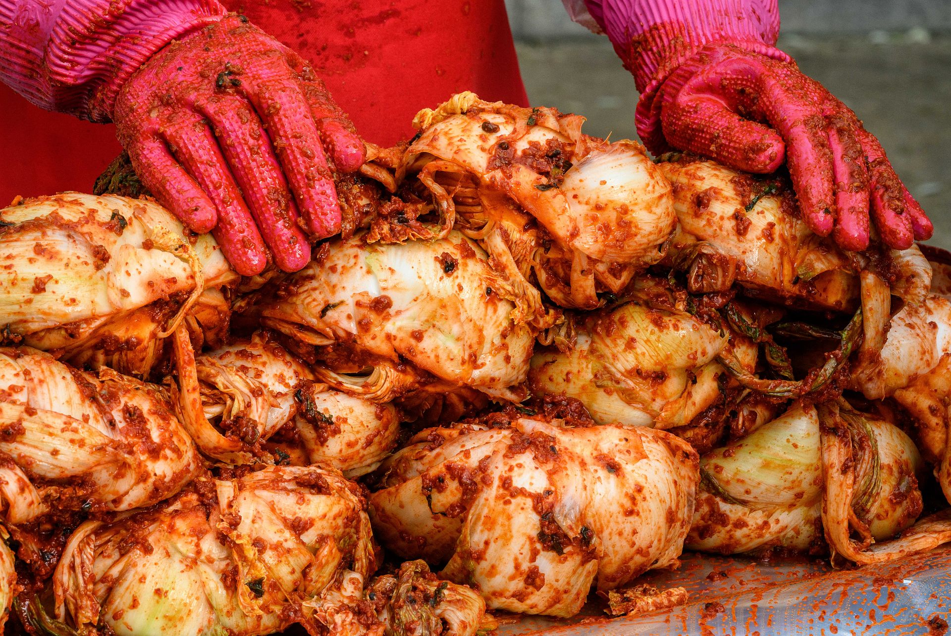 Spicy delights shared at South Korea's annual kimchi making festival ...