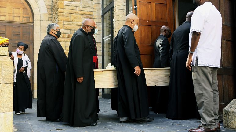 Archbishop Desmond Tutu funeral cortege arrives at Cape Town cathedral ...