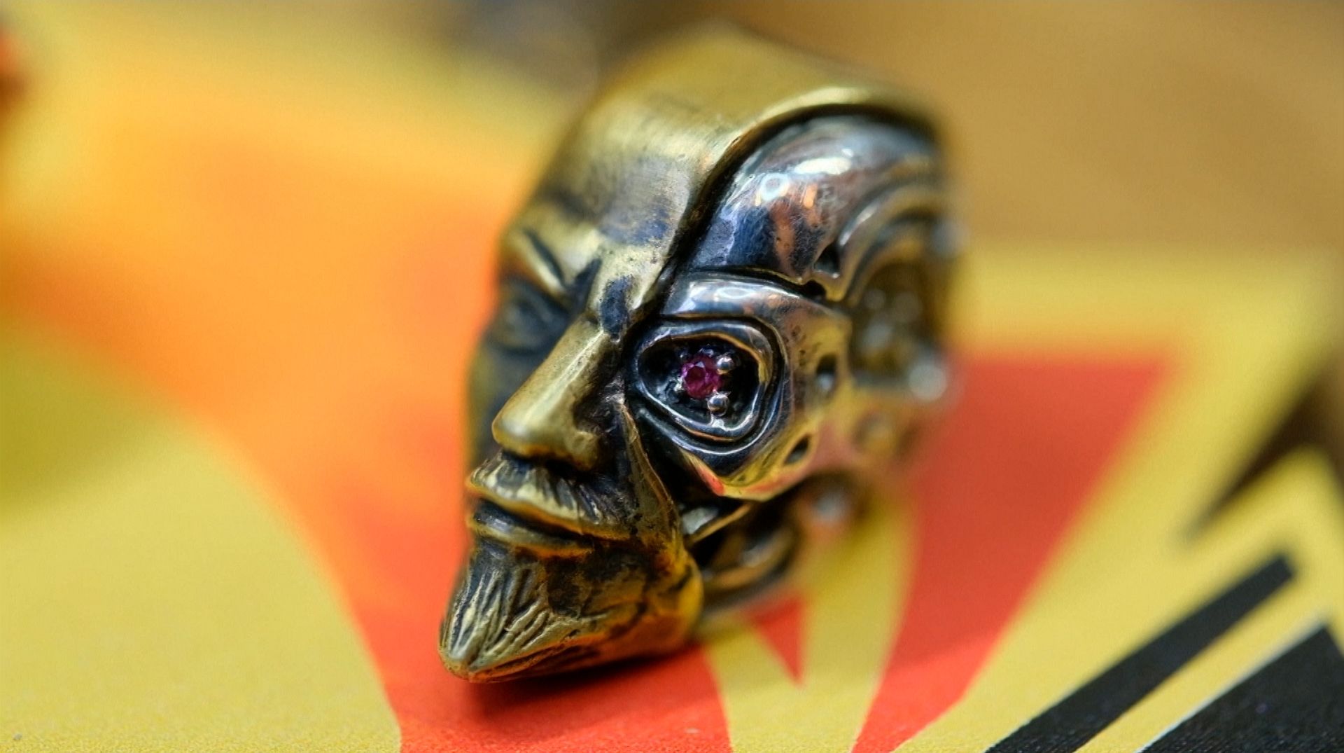 Meet the Russian artist creating uniquely Lenin-inspired skull beads ...
