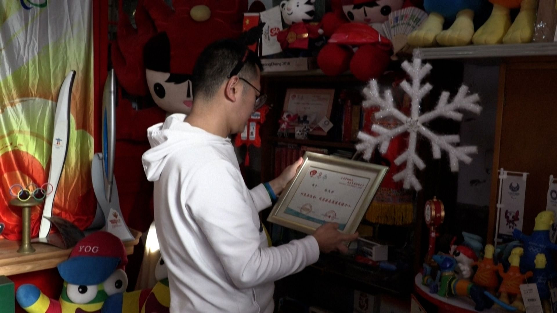Meet Zhang Wenquan: China’s Olympic Games superfan collector | Euronews
