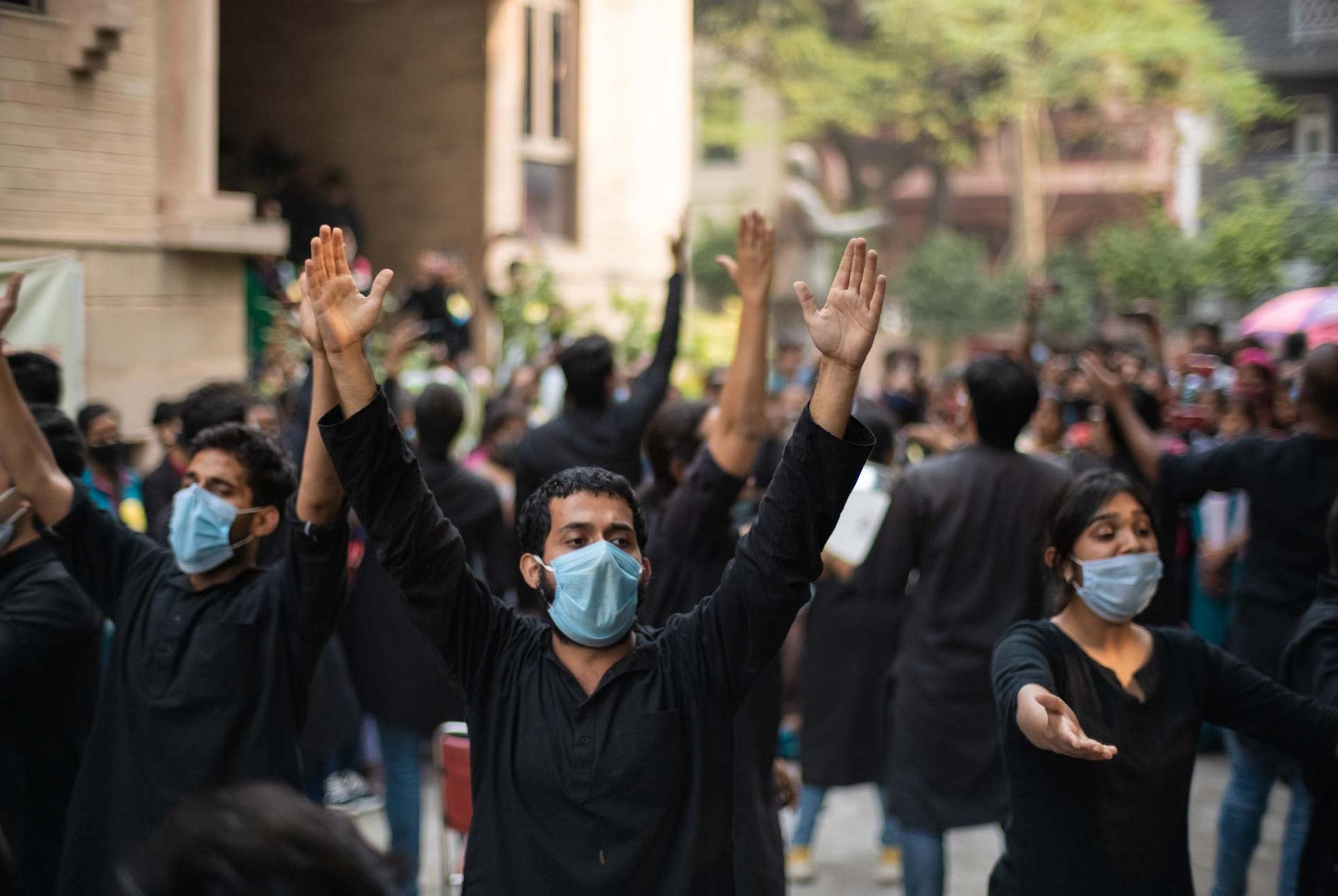 The street actors spreading awareness about social issues in India ...