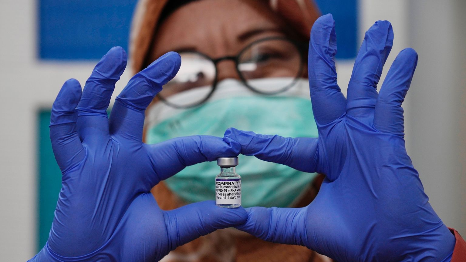 Pfizer/BioNTech start trials on new Omicron COVID vaccine to investigate if variant needs jab ...