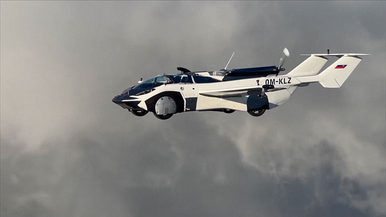 VIDEO : Slovak flying car gets approval from civil aviation regulators ...