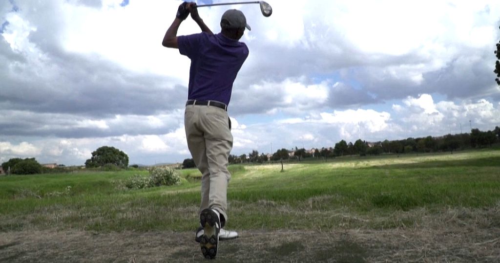 Golf's growing popularity among black South Africans | Africanews