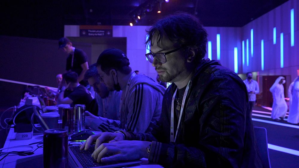 7 tips from cybercrime experts to stop hackers in their tracks | Euronews