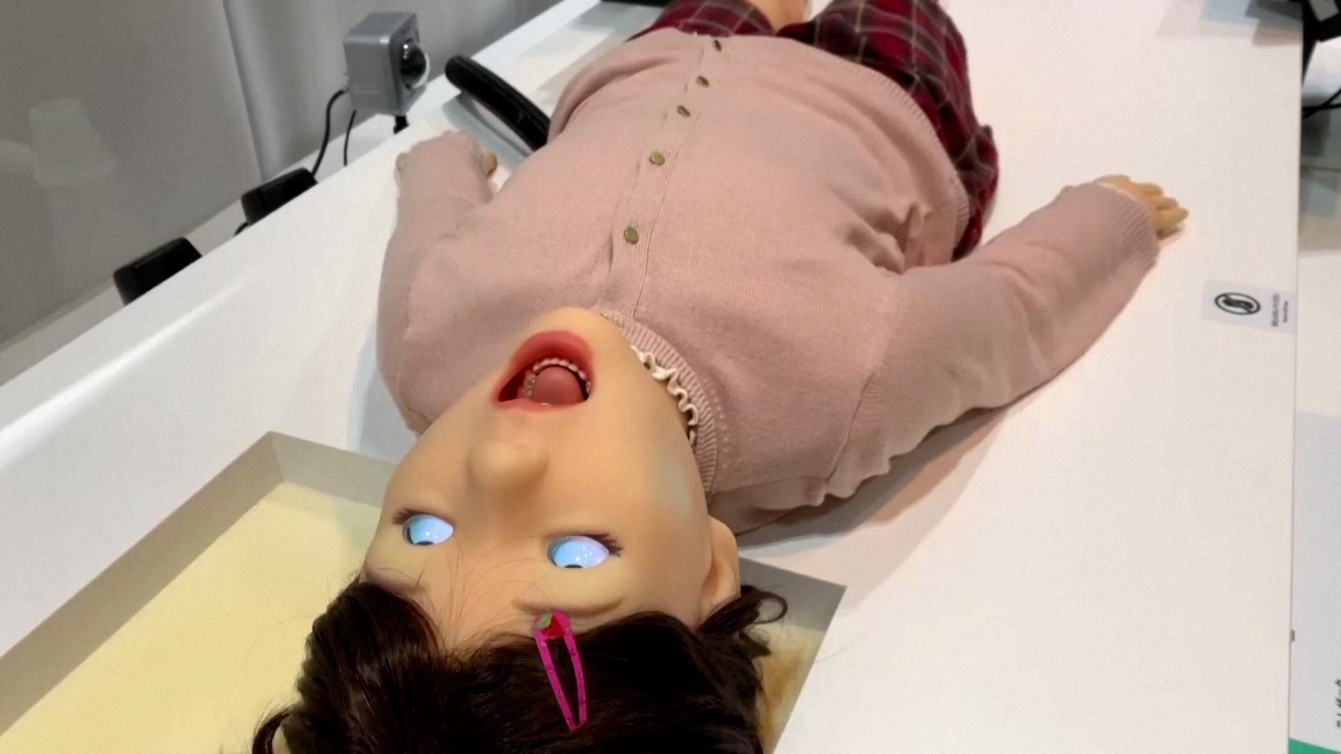 This eye rolling, convulsing child robot is helping to train dentists ...