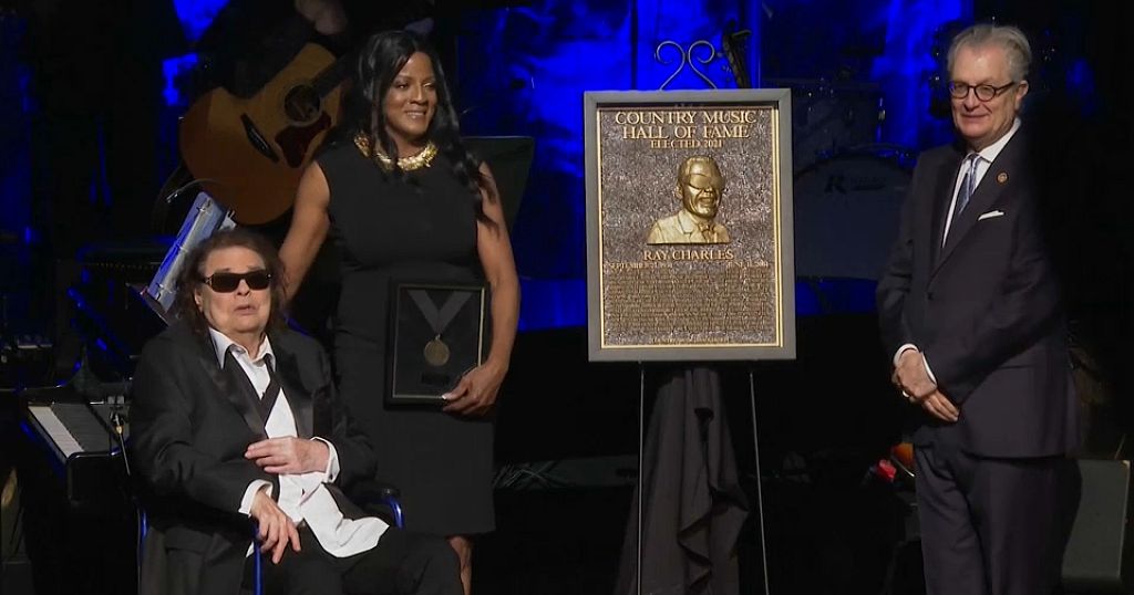 Ray Charles post-humously inducted into country music hall of fame ...